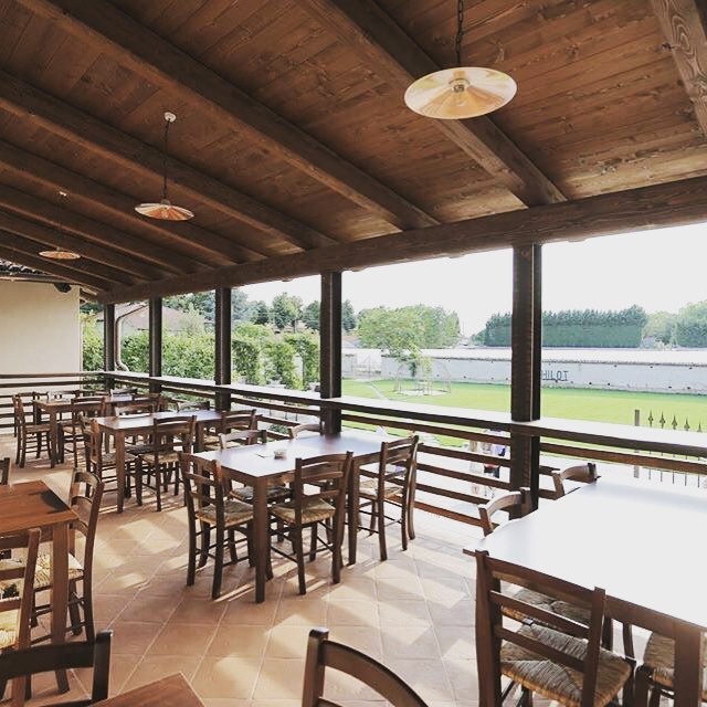 Ristorante Il Giardino di Ghilot Cherasco - Progetto Sedia